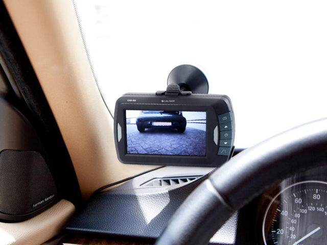 Wireless rear view camera with 4.3 inch screen - For car and camper ...